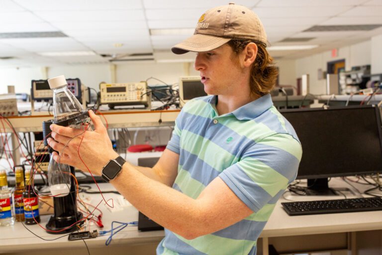 Major | School of Electrical and Computer Engineering